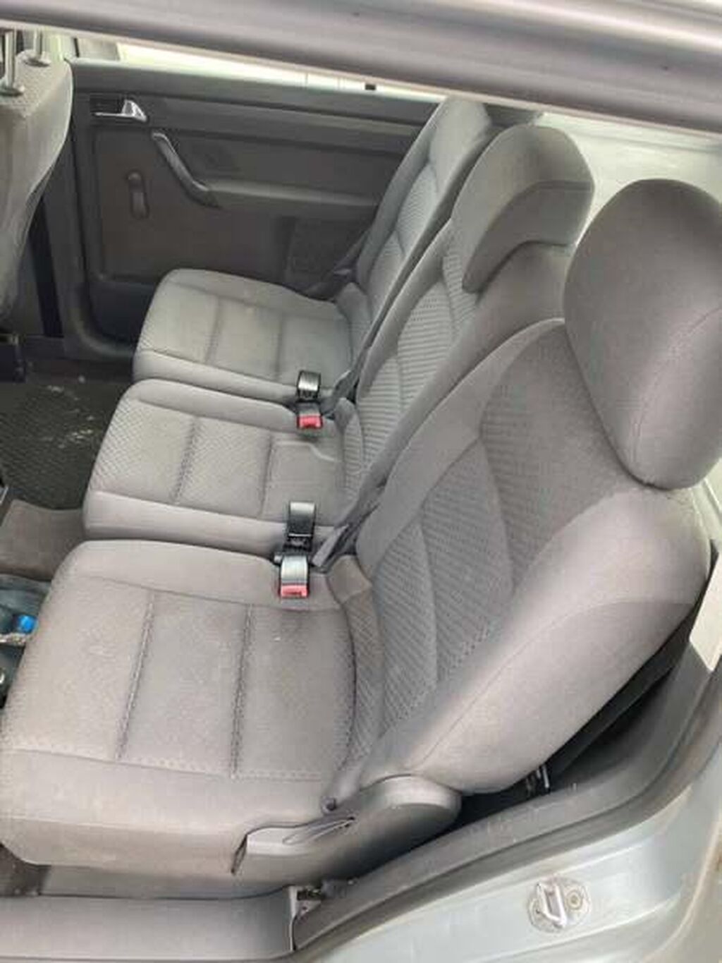 SEDISTA ZA VOLKSWAGEN TOURAN OD 2003. DO 2006. GOD. | Polovni Delovi