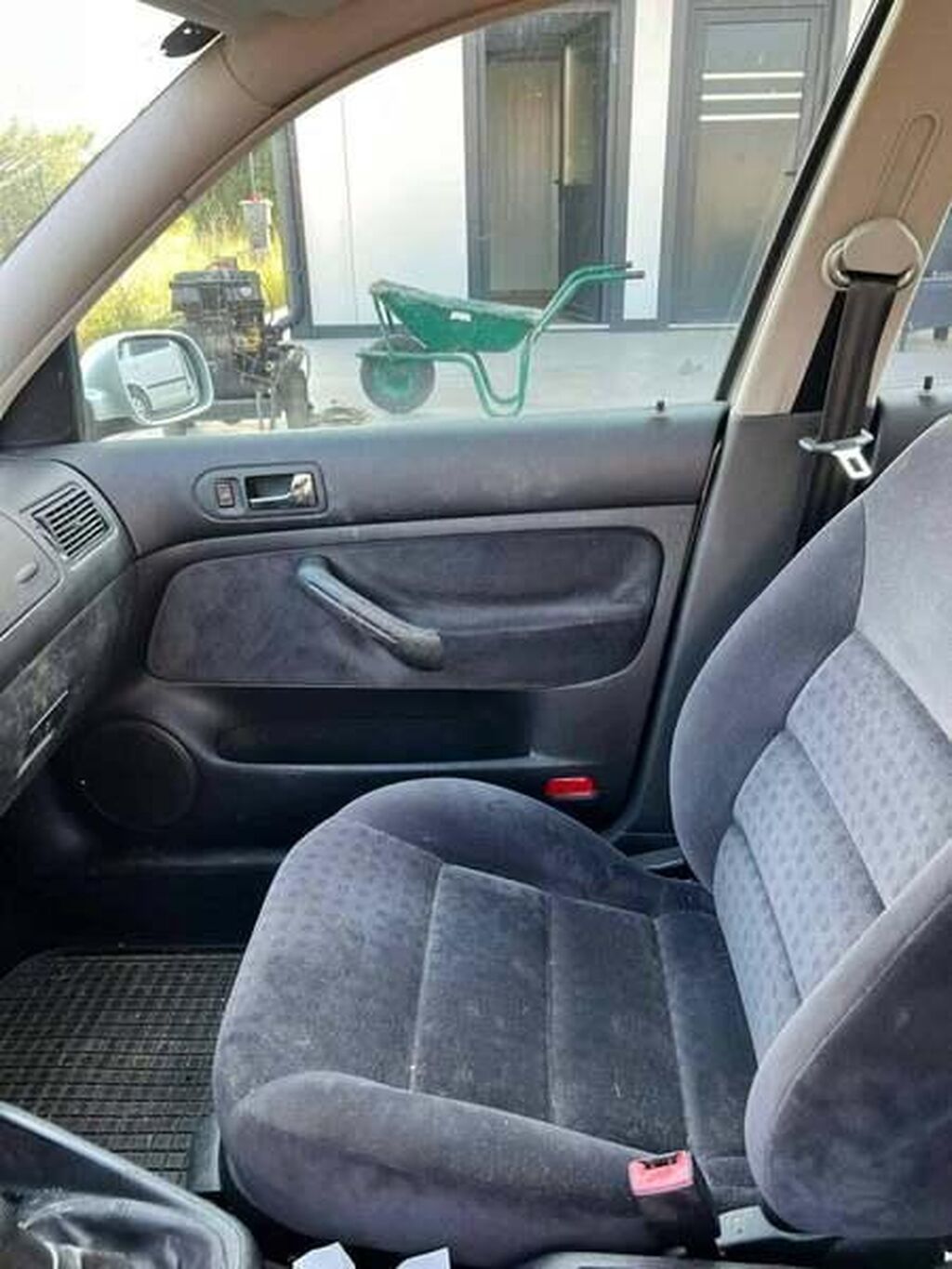 ŠOFERŠAJBNA ZA VOLKSWAGEN GOLF 4 | Šoferka za VW Golf 4 karavan, 1.9