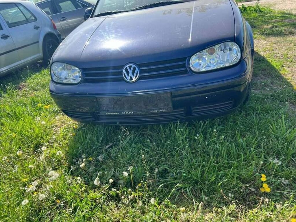 VOLKSWAGEN GOLF 4 - KOMPLETAN AUTO U DELOVIMA | VW Golf 4 1.4 benz