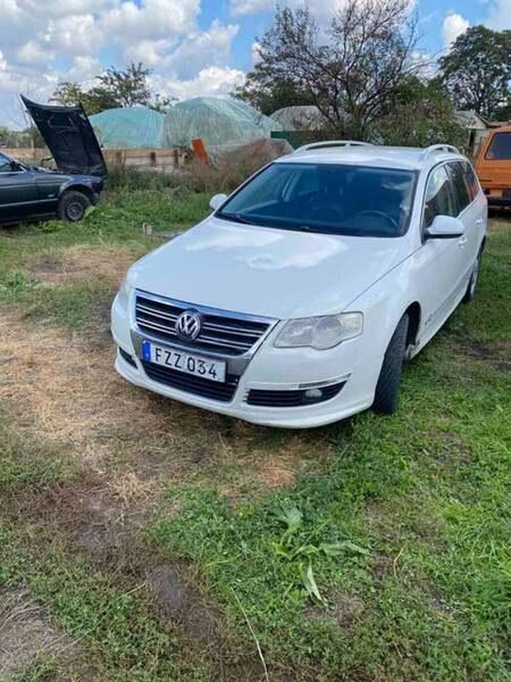 R LINE MASKA ZA VOLKSWAGEN PASSAT B6 OD 2005. DO 2010. GOD. |