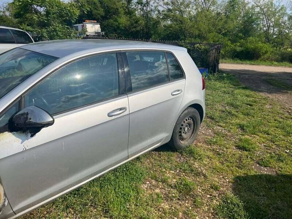 ZADNJE VETROBRANSKO STAKLO ZA VOLKSWAGEN GOLF 7 | Zadnje