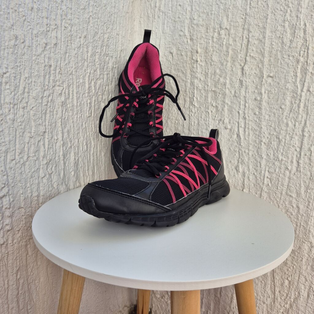 Original REEBOK patike u odličnom stanju! Brend: Reebok (DMX Ride