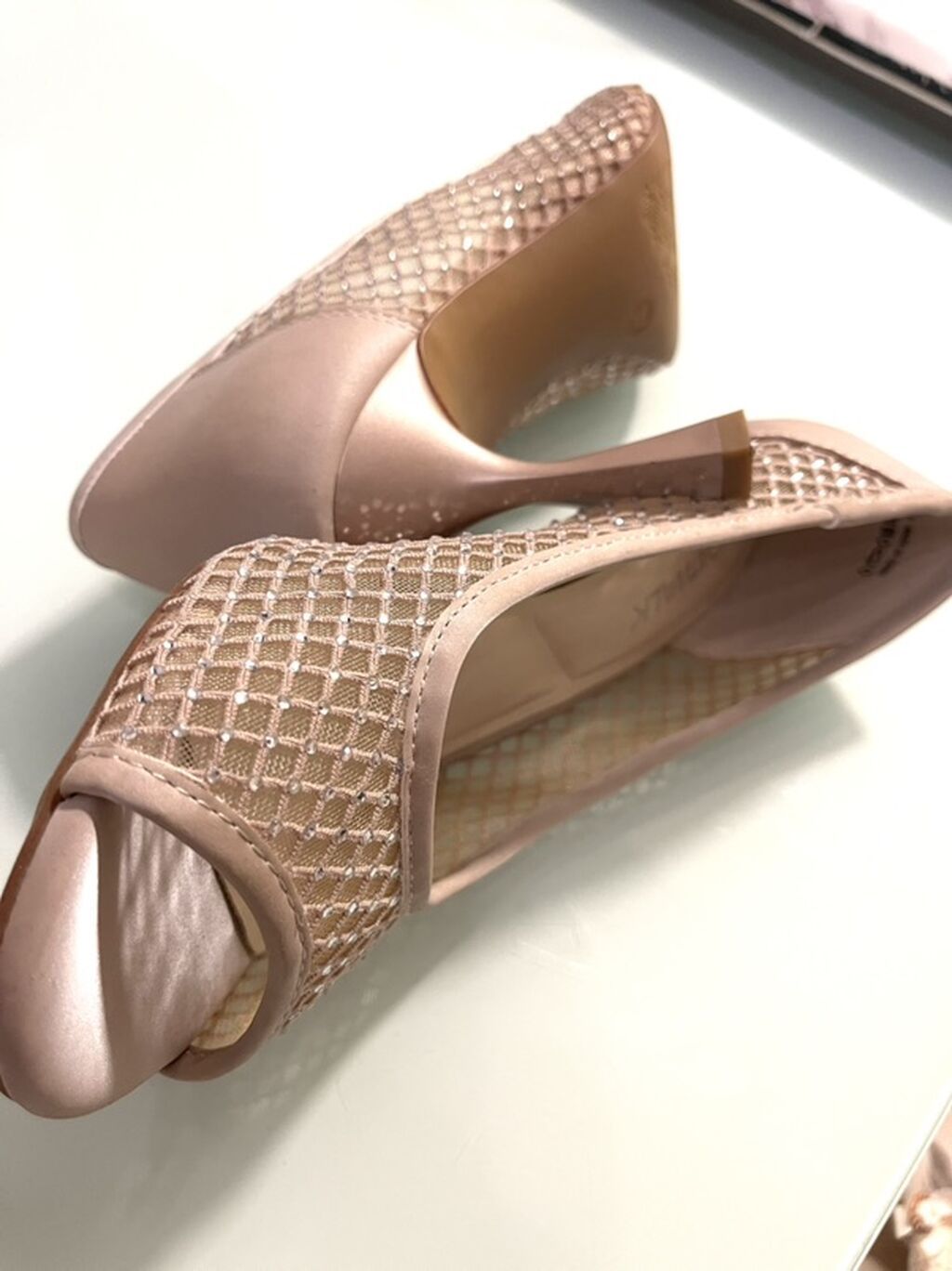 Elegantne ženske salonke – Catwalk - Model: peep-toe salonke sa