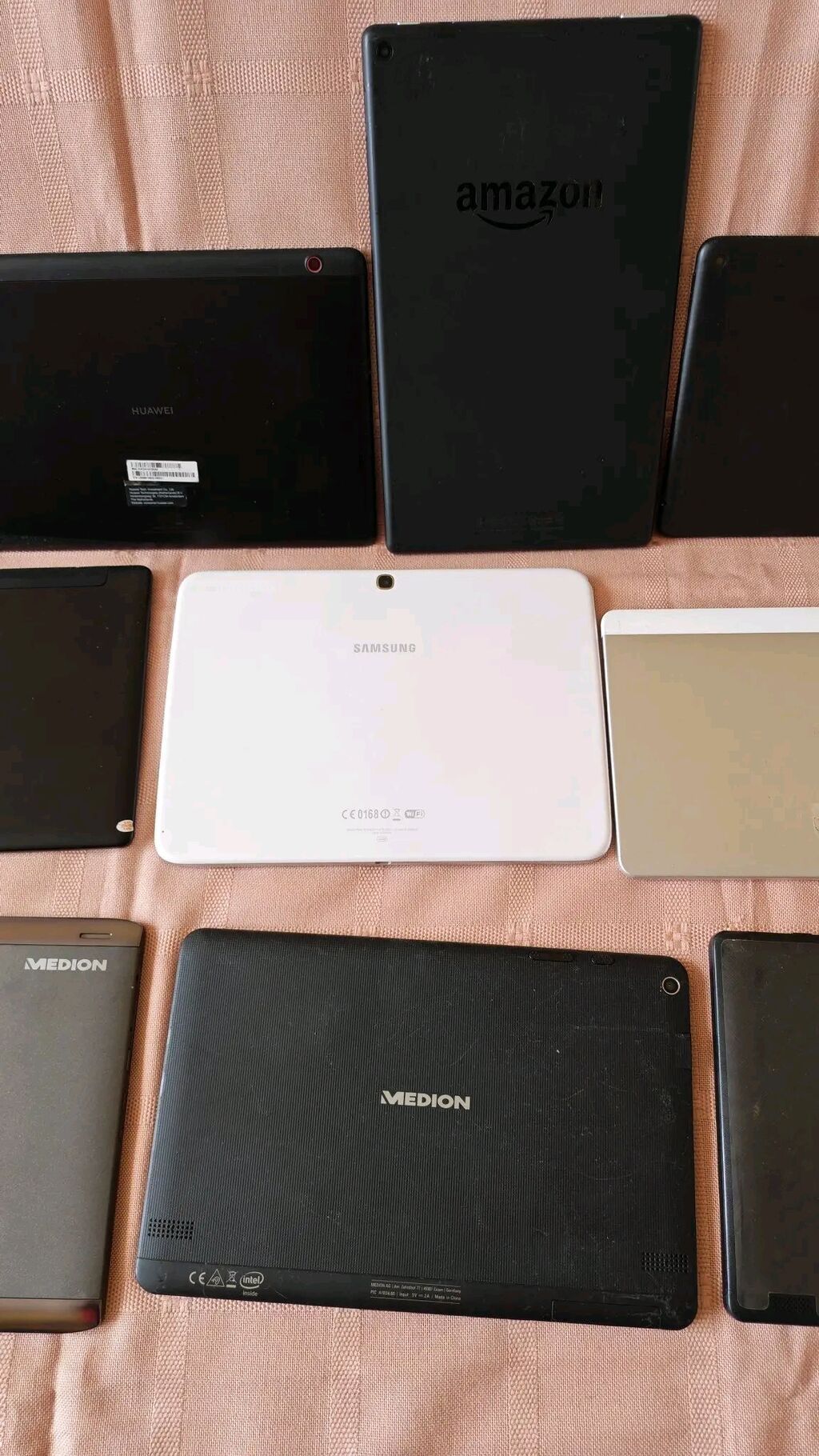 Lot tablet računara – različiti brendovi i veličine ekrana - Brendovi