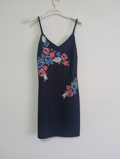 NEW LOOK mini slip haljina sa cvetnim vezom
