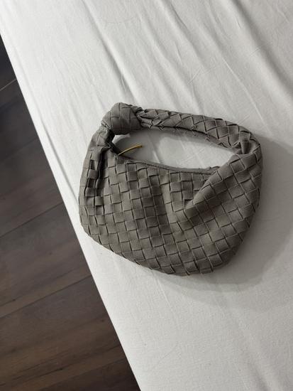 Torbica kao bottega veneta