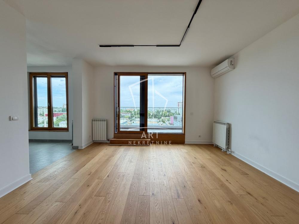 Bulevar heroja sa Košara, Četvorosoban stan na prodaju, 119m2, 478.000€