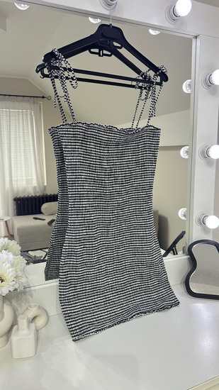 Bershka mini haljina