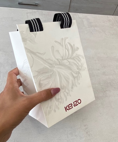 Kenzo original kesa za odlaganje / 3D cvet
