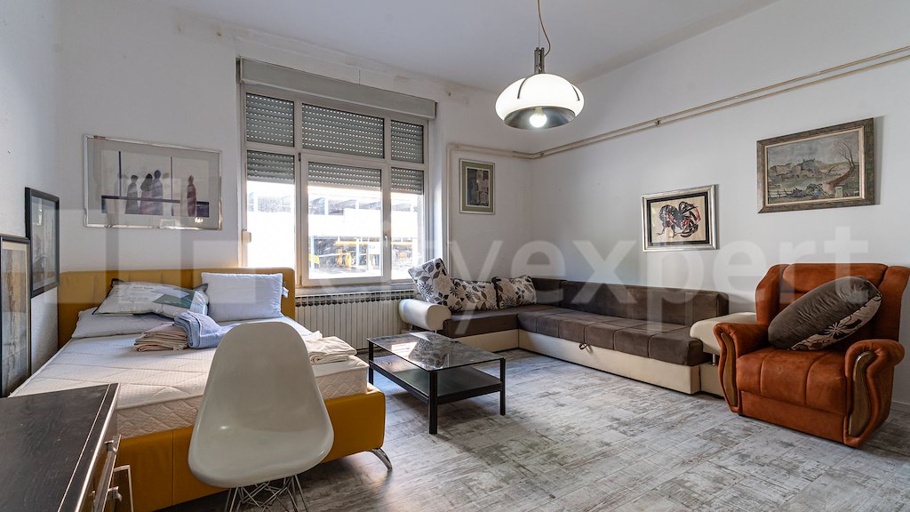 Stan za prodaju - Dvoiposoban, 115m², Kraljice Natalije, Savski venac - 340000€