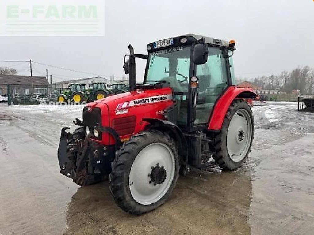 Massey Ferguson 5460 traktor točkaš