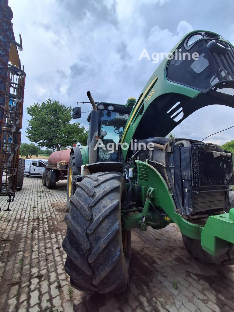 John Deere 7930 traktor točkaš
