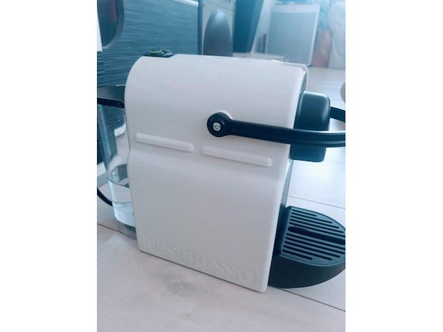Nespresso aparat za kafu
