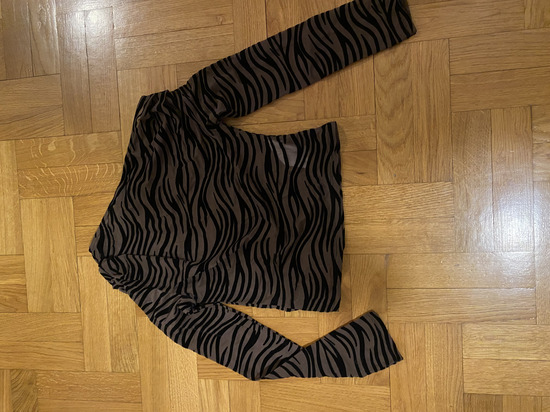 Mrezasta Gina Tricot majica sa zebra uzorkom