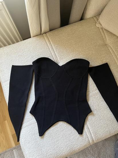 Zara nova majica u stilu korseta S