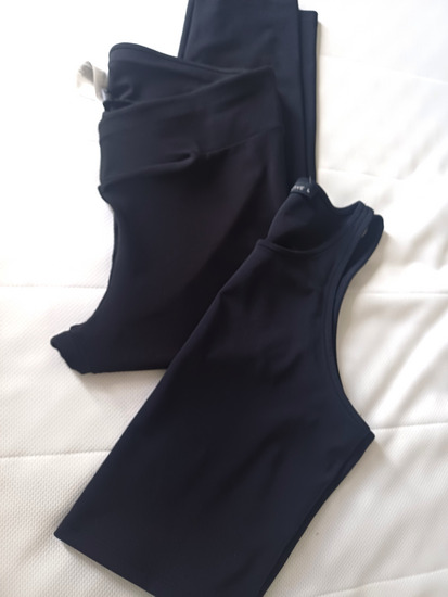 Komplet sportski i crop majice Xl/L