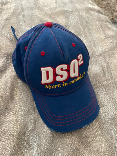 Dsquared2 kačket