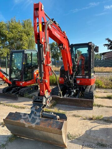 Mini bager
KUBOTA KX042