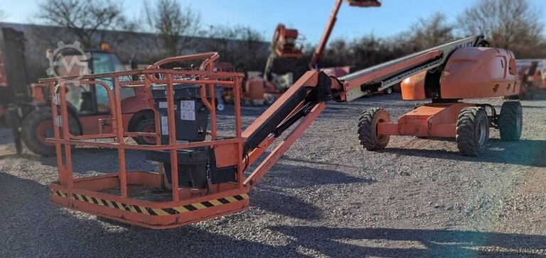 Teleskopska platforma
JLG 460 SJ