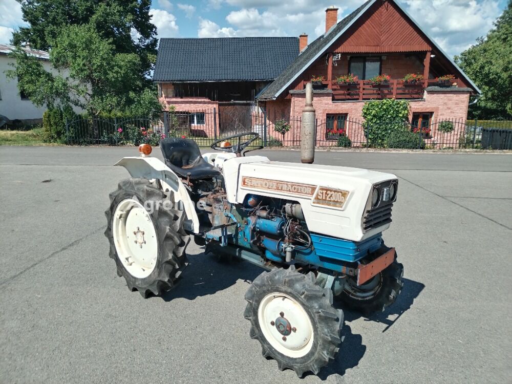 Mitsubishi Satoh ST-2300d 4x4 mini traktor
