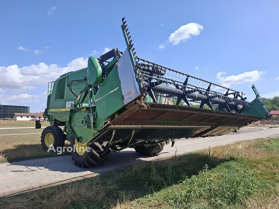 John Deere W650 kombajn za žito