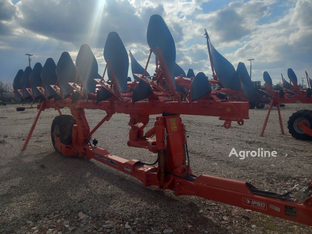 Novi Kuhn MULTI MASTER XT 8T reverzibilni plug