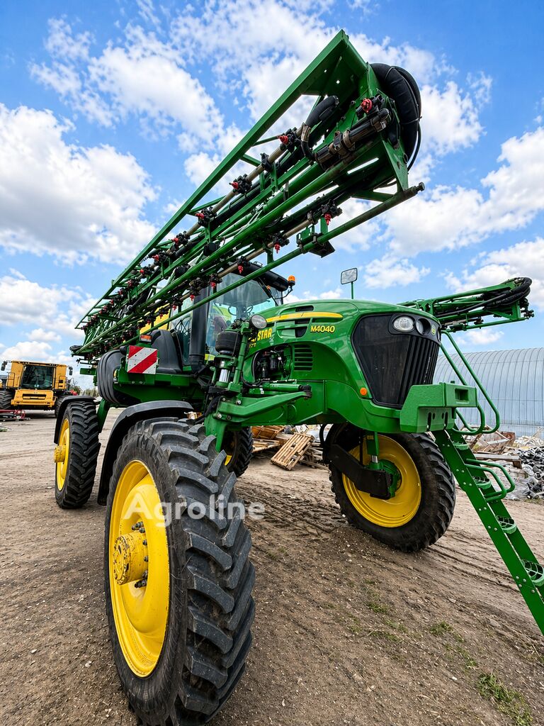 John Deere 4040 samohodna prskalica