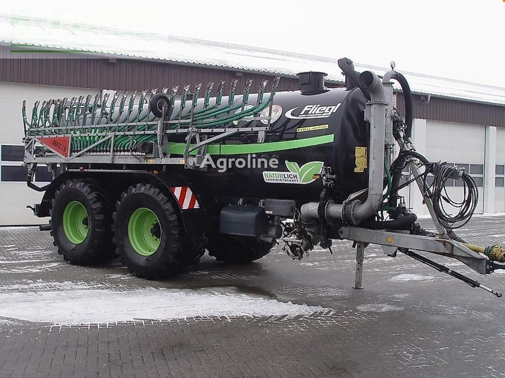 Fliegl Fliegl vfw 18000 maxx line plus rasipači veštačkog đubriva