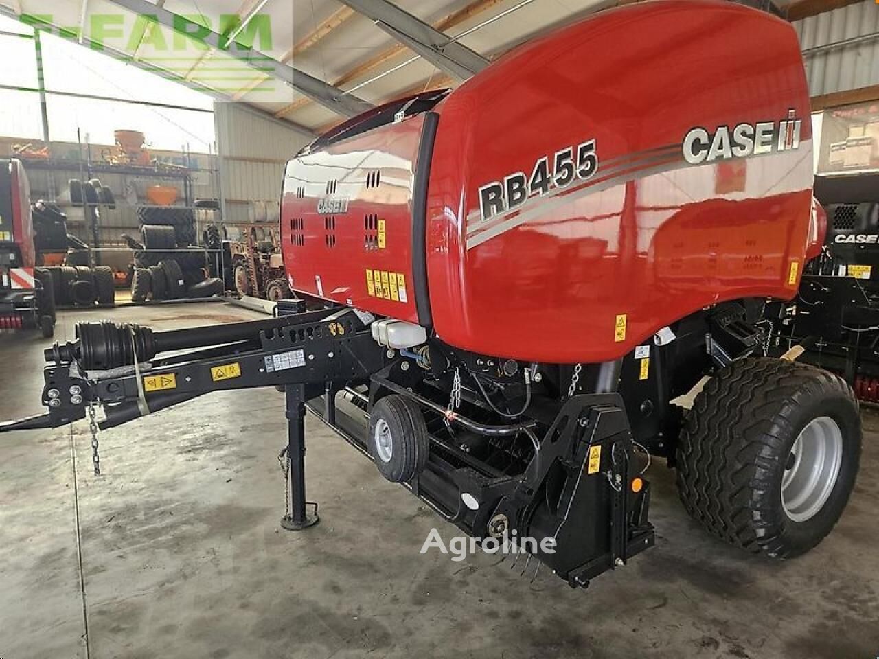 Case IH RB 455 vc balirka za okrugle bale