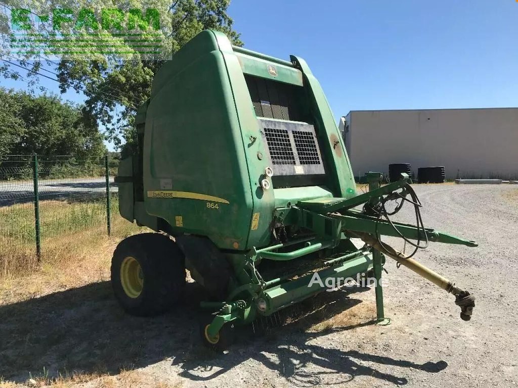 John Deere 864 premium balirka za okrugle bale