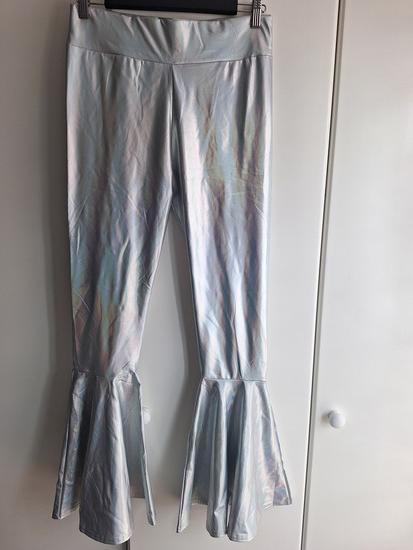 Srebrne zvonaste pantalone  ČIŠĆENJE ORMARA