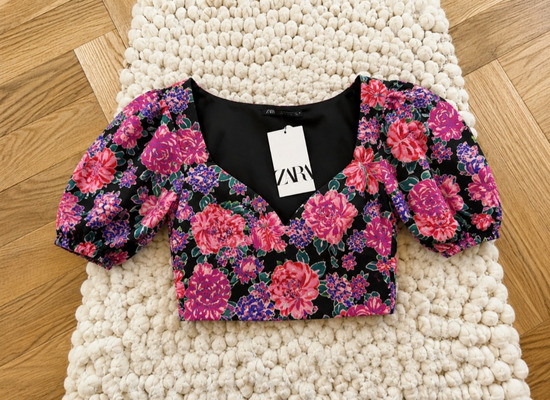 Zara top bluza sa etiketom