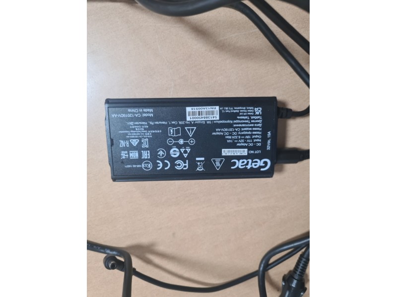 Laptop Punjac za Kamione -Automobile 120W 12V -24V ORG