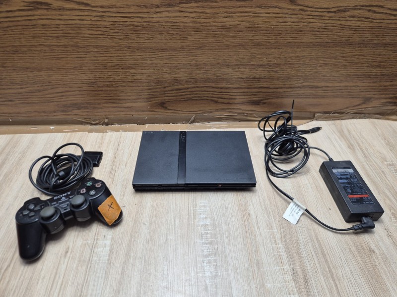 Sony PlayStation 2 Slim Konzola