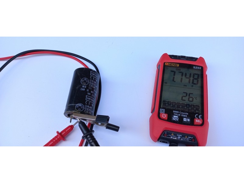 ELKO 8200uF 80V br. 2 (FAHRADMETAR TEST)