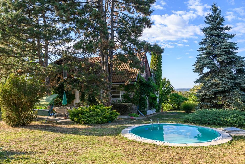 Kings Hill - Family Retreat