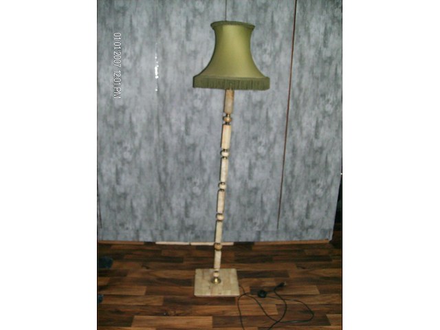 Podna lampa od onixa