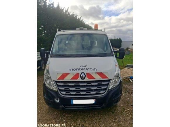 Prodaje se Renault MASTER kamion s ravnom platformom na aukciji