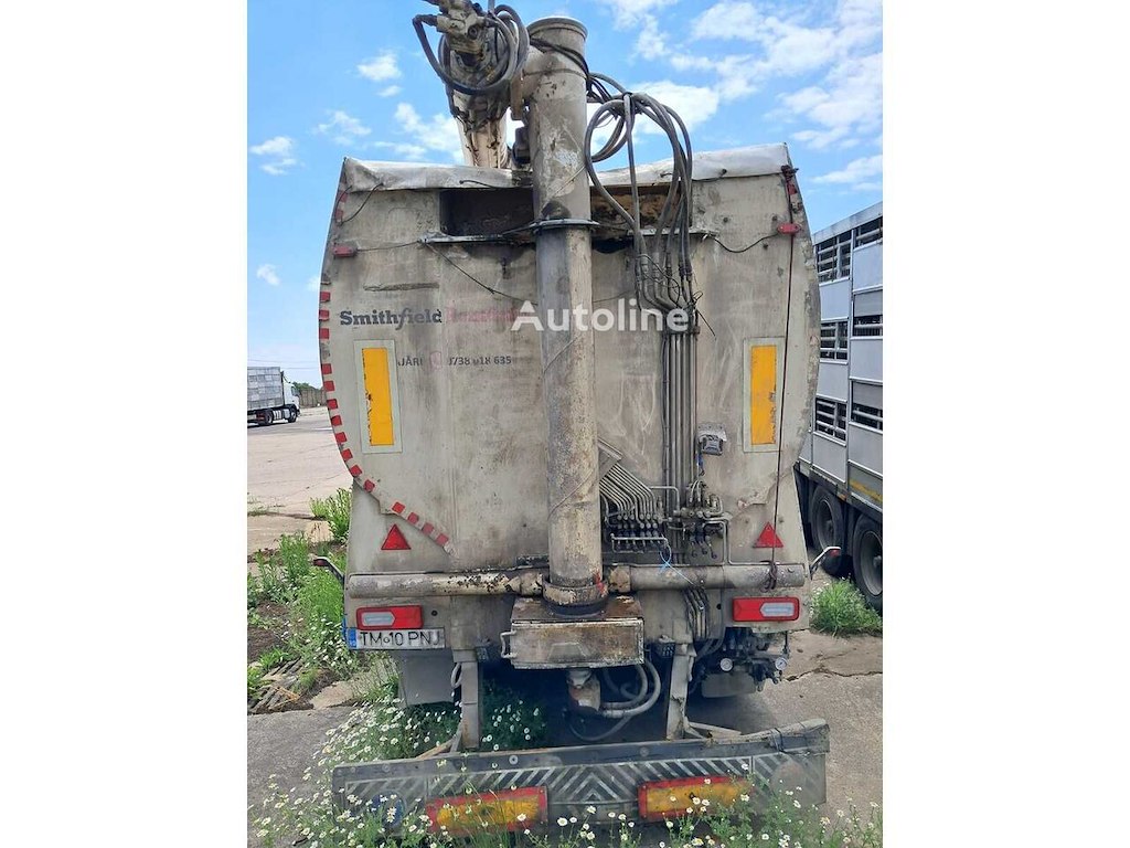 Prodaje se Leciñena Semitrailer TM10PNJ poluprikolicu kipera na aukciji