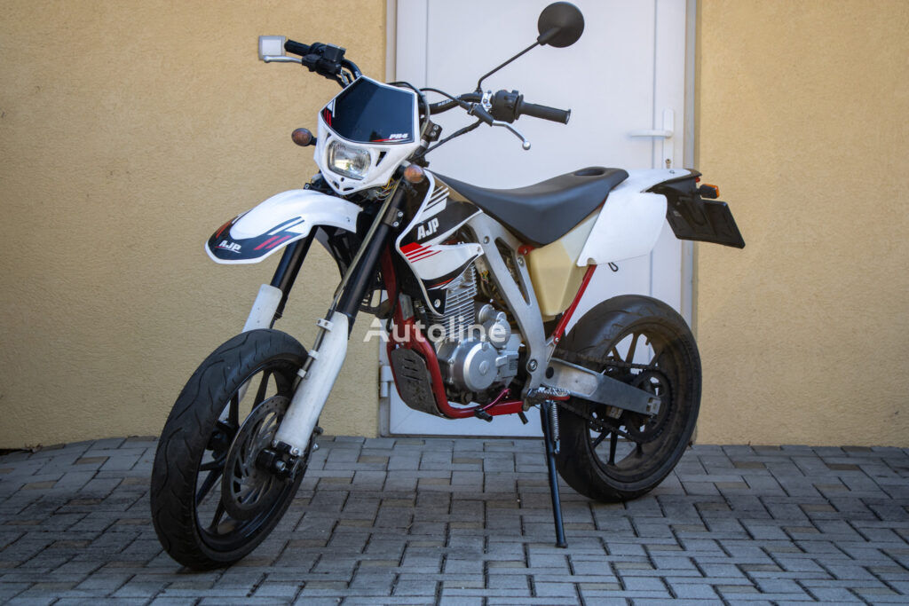 AJP PR4 240 Enduro / NA SPLÁTKY / NA PROTIÚČET motocikl