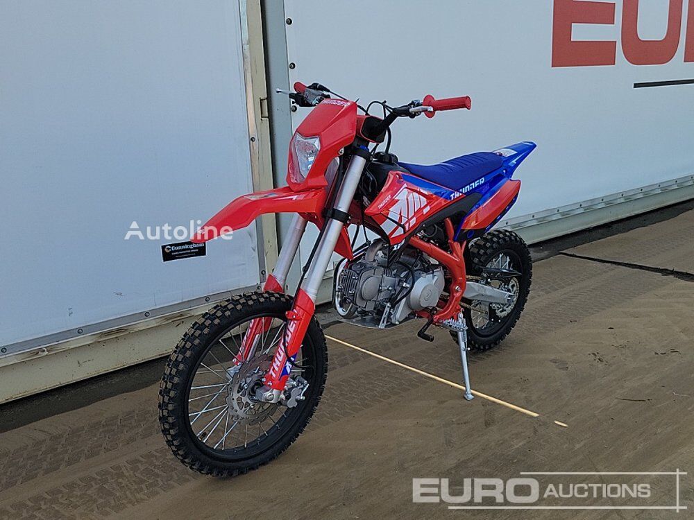 Prodaje se Apollo Thunder motocikl na aukciji