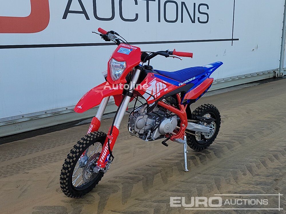 Prodaje se Apollo Thunder motocikl na aukciji