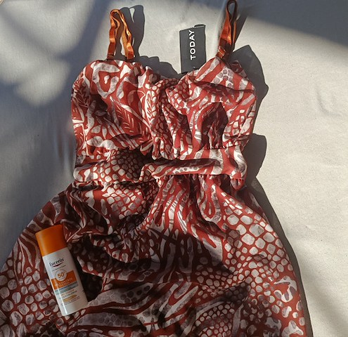 Letnji set:maxi haljina + eucerin spf50+tinted