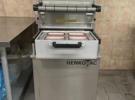 Mašina za hranu Henkovac TPS Compact XL