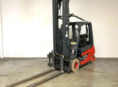 Dizel viljuškar Linde E 30 387