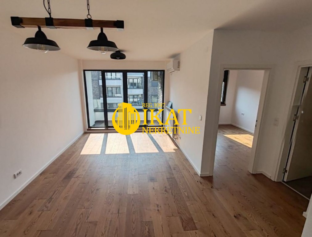 Sunnyville, 2.0 47m2 sa parkingom ID#5298
160.000 €