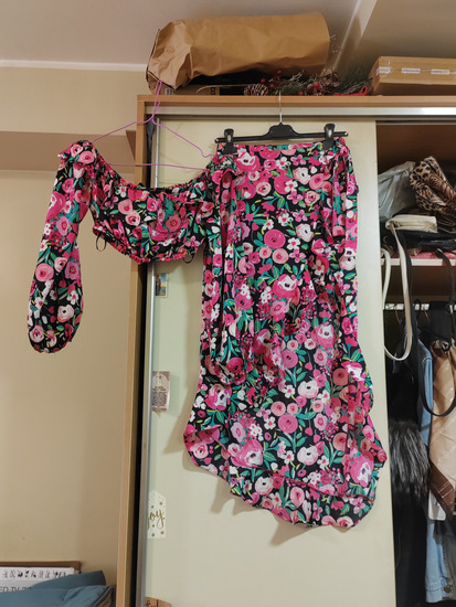 SHEIN cvetni komplet 34/36