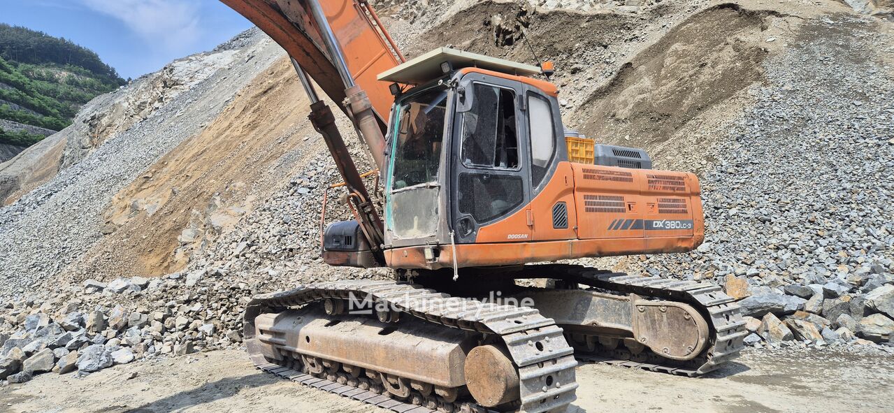 Doosan DX380 bager guseničar