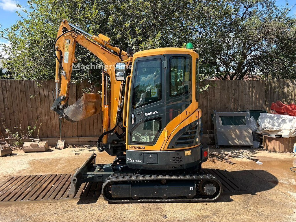 Hyundai Robex 25Z mini bager