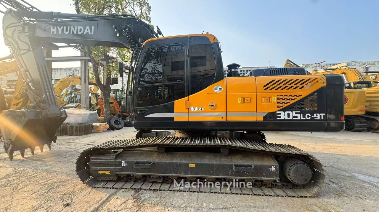 Hyundai Robex 305 bager guseničar